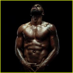 Jason Derulo Shows Off His Hard Earned Abs Jason Derulo Shirtless