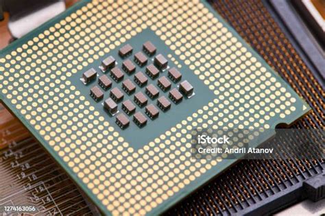 cpu 중앙 처리 장치 하드웨어 디지털 기술 개념 회로 기판 배경의 칩 0명에 대한 스톡 사진 및 기타 이미지 0명 cpu