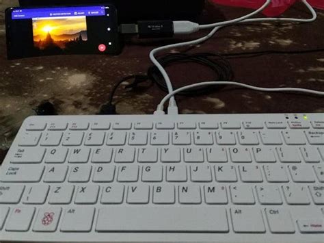 Using A Smartphone As A Raspberry Pi 400 Monitor Without Delay