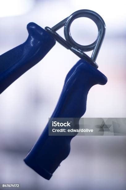 손 손가락 및 엄지 힘과 재활 조정 연습에 대 한 물리 치료에 대 한 물리 치료 장비 건강관리와 의술에 대한 스톡 사진 및 기타 이미지 건강관리와 의술 물리치료 물리