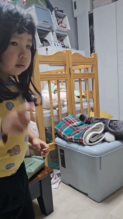 건너가는 길을 건널땐~ Youtube