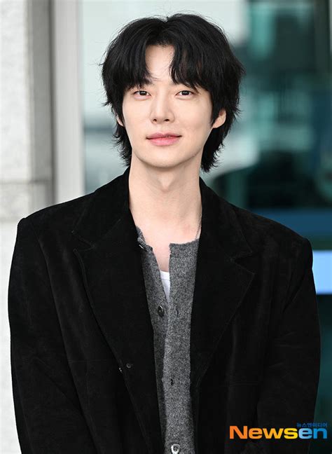 안재현 ‘마마 어워즈 시상자로 출국하며 미소 [포토엔hd]