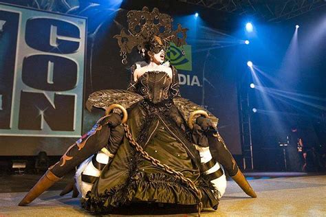 Warlock Cosplay Blizzcon