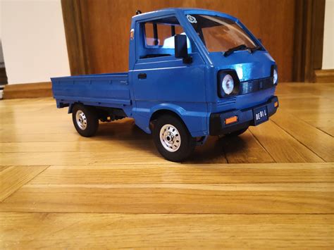 Low and slow, this is my wpl d12 after I painted it and now I'm waiting ...