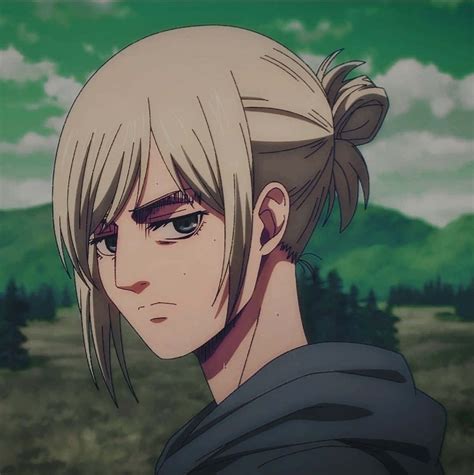 [100 ] Annie Leonhart Wallpapers