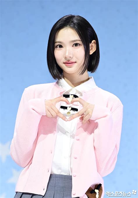 하츠투하츠 지우 리더 미모[엑s Hd포토]