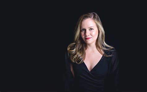 Bailey Sutton Soprano Official Website Of The American Classical Singer