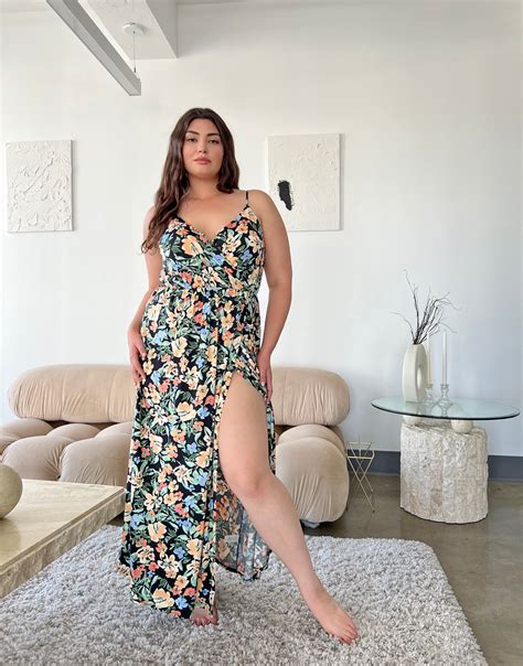 Plus Size Stretchy Wrap Floral Maxi Dress 2020ave