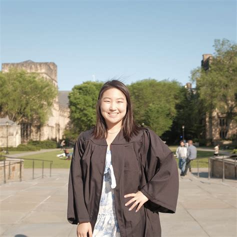 About Chae Young Lee