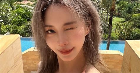 발리 여행 연하 남친♥ 한예슬 군살 제로 탄탄 수영복 자태