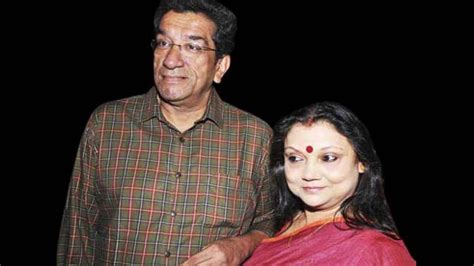 Sabyasachi Chakraborty ভাগ্নিকেই বিয়ে করেছিলেন সব্যসাচী ছোটবেলায়