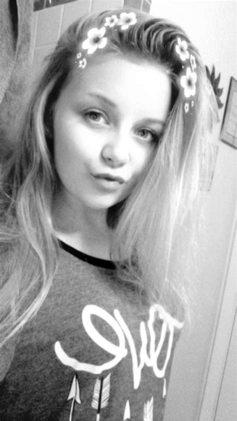 Pin By Royce Boner On Me And Friends Crown Jewelry Crown Fashion