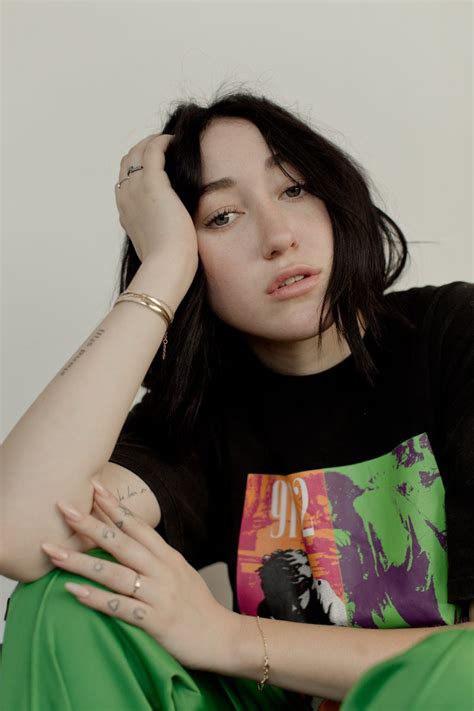 Noah Cyrus V Magazine Online