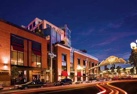 Golden Nugget Lake Tahoe Stateline รีวิว ราคา จองที่พัก