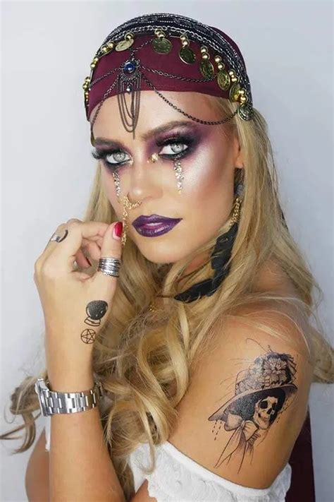 22 Best Scary Female Pirate Makeup For Halloween Fortune Teller