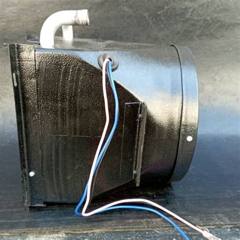 خرید و قیمت بخاری شوفاژی مایلر و ده تن ولتاژ کاری 12 ولت دارای رادیاتور آلومینیومی از غرفه تراک شاپ