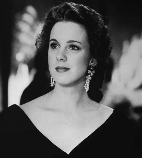 Événements Du Jour 18 Novembre 2012 Massivnews Elizabeth Perkins
