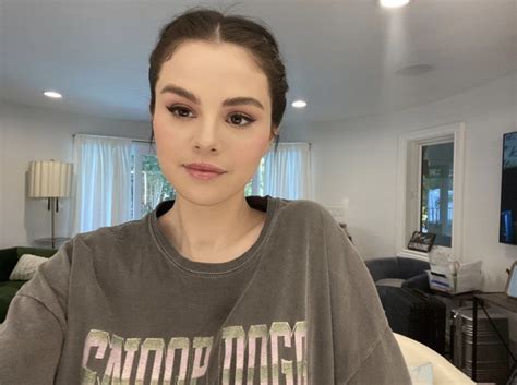 Selena Gomez Selfies