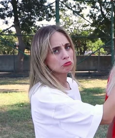 Cemre Solmaz Başarılı Kadınlar Kadın Ünlüler