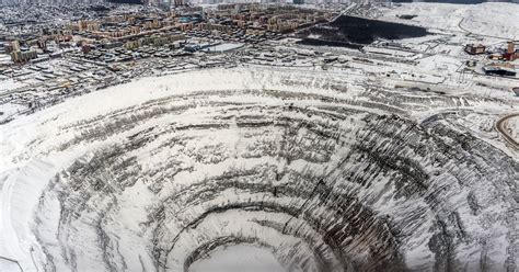 Мирный: город на краю пропасти — Teletype