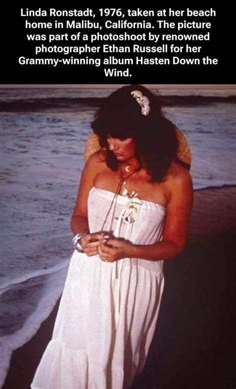 Linda Ronstadt 1976 Taken At Her Beach Home In Malibu California