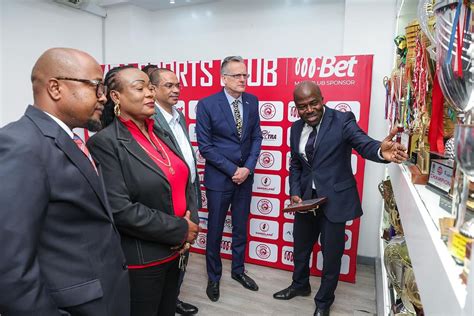 Balozi Wa Uingereza Atembelezea Ofisi Za Timu Ya Simba Sc Bongo Plus