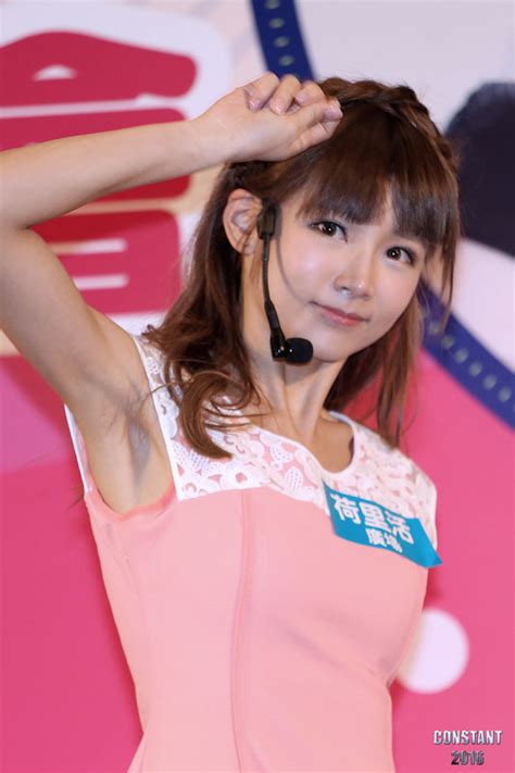 Jessica Kan 簡淑兒 7 Photo Sharing Network