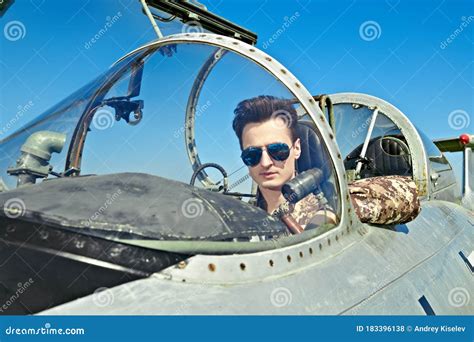 Cockpit Of Fighter Jet Stock Image 13157671 Cockpit Of Fighter Jet Stock Image 13157671