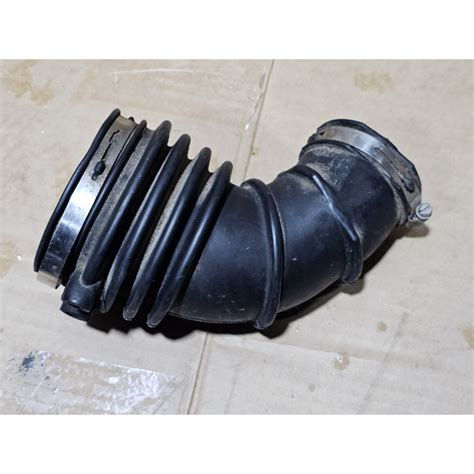 CADILLAC CTS 3.2L AIR CLEANER FILTER BOX RESONATOR DUCT HOSE TUBE PIPE 2003-2005 GM 25736884