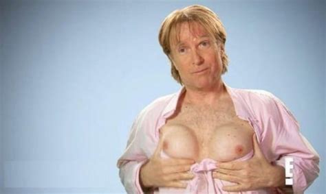 【画像】女性化乳房になった男達。これは地獄だわ ポッカキットポッカキット