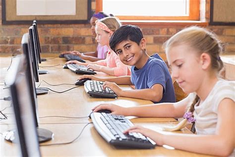 Computer Class Background Images Hd Pictures And Wallpaper For Free