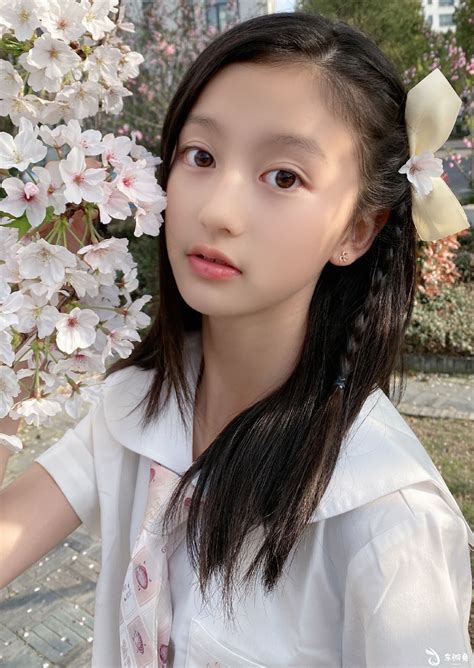 裴佳欣学校 伤感说说吧