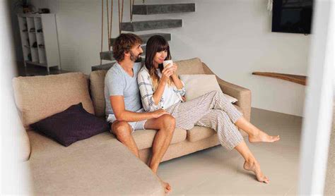 Si Votre Partenaire Est Là Pour Le Long Terme Il Veillera à Ce Que Vous Le Sachiez 3 Signes