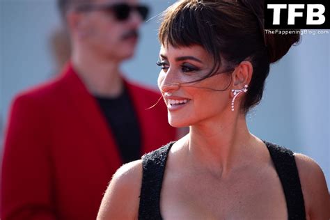 Penelope Cruz Flaunts Her Cleavage At The 79th Venice International