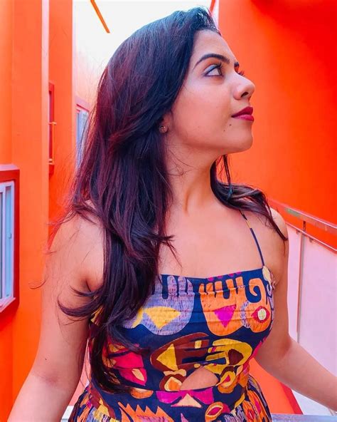 Vidhya Vijayakumar Rmalluhorny