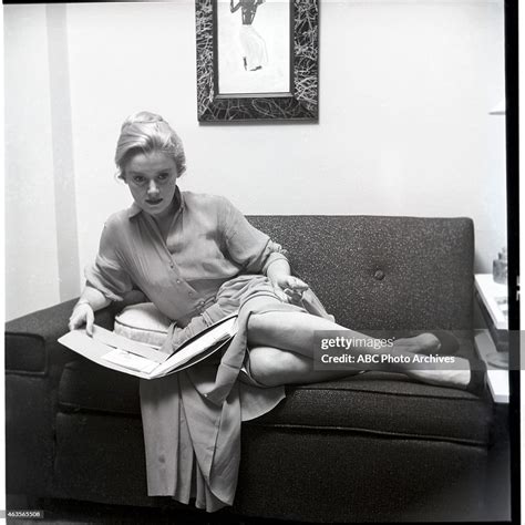 Mccoys Kathleen Nolan Layout At Home Shoot Date May 20 1957