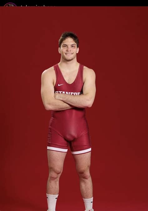 College wrestlers : r/SimplySporty