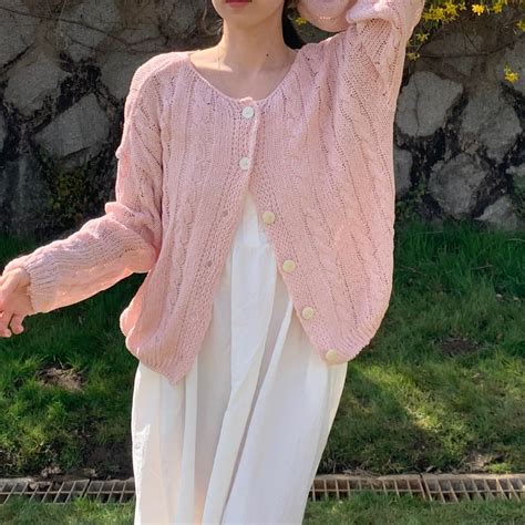 파스텔 꽈배기 니트 가디건 3color 케이블 봄 여름 루즈핏 데이트룩 캠퍼스룩 피크닉 긴팔 여행룩 여리핏 베이지 연핑크