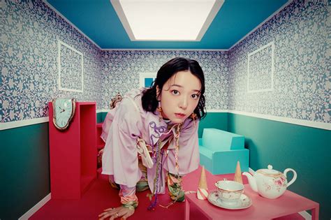 【絢香】上白石萌音出演のファンタジーな世界を描いた「wonder 」ミュージックビデオ公開！ ニュース エイベックス・ポータル