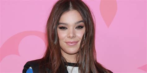Hailee Steinfeld Releases New Single ‘wrong Direction To Kick Off 2020