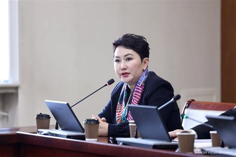 АБГББХ Монгол Улсын 2025 оны төсвийн тухай хуулийн төслийн хоёр дахь хэлэлцүүлгийг хийв