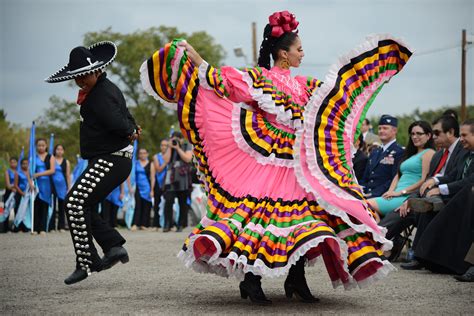 Folkloric Dancers