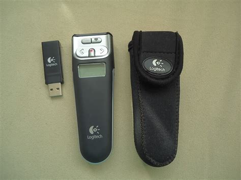 Logitech R Rb5 24 Ghz Cordless Presenter And Laser Pointer Black