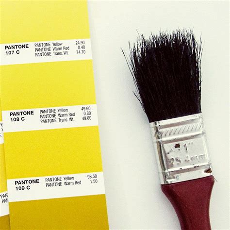 Wdc2014 Pantone 109c 2 Honey Yellow Pantone Pantone Bright Yellow