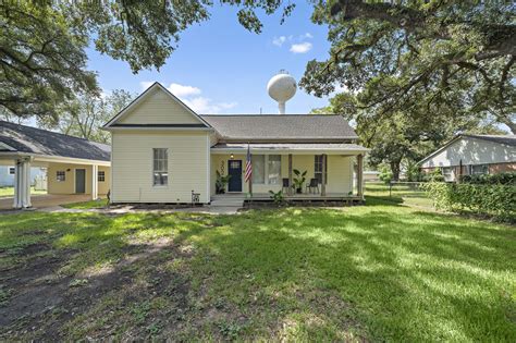 302 pietzsch st east bernard tx 77435 strata visuals