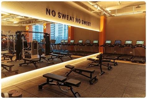 100평 200평 헬스장 휘트니스인테리어 피티샵 스크린골프연습장 공사진행 사무실인테리어 디자인 공사 비용견적 플랫폼 헬스장 인테리어 헬스장 디자인 탈의실 디자인