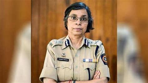 Rashmi Shukla फोन टॅपिंग प्रकरणात वादग्रस्त ठरलेल्या रश्मी शुक्ला यांना पोलीस महासंचालकपदी बढती