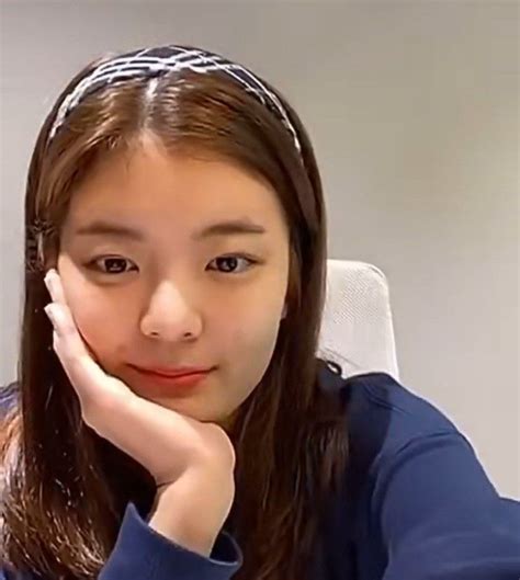 Xxxfvz Adl Kullan C N N Simpan Cepat Panosundaki Pin