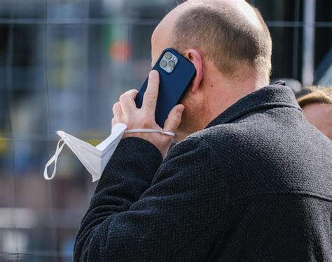 Handy Strahlung Kann Zur Gefahr Werden Einige Modelle Schneiden