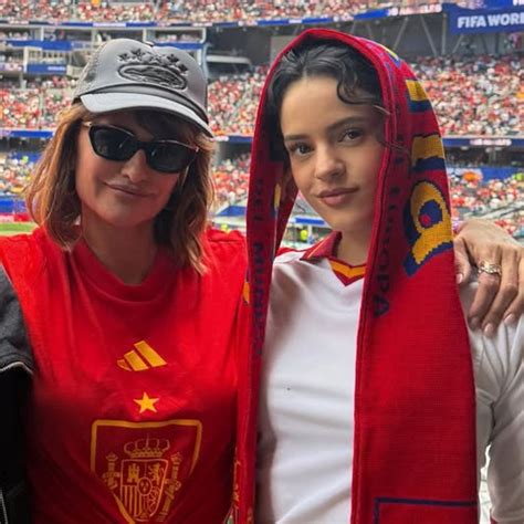 Ester Expósito Y Kylian Mbappé Disfrutan De Una Cita Nocturna En Madrid